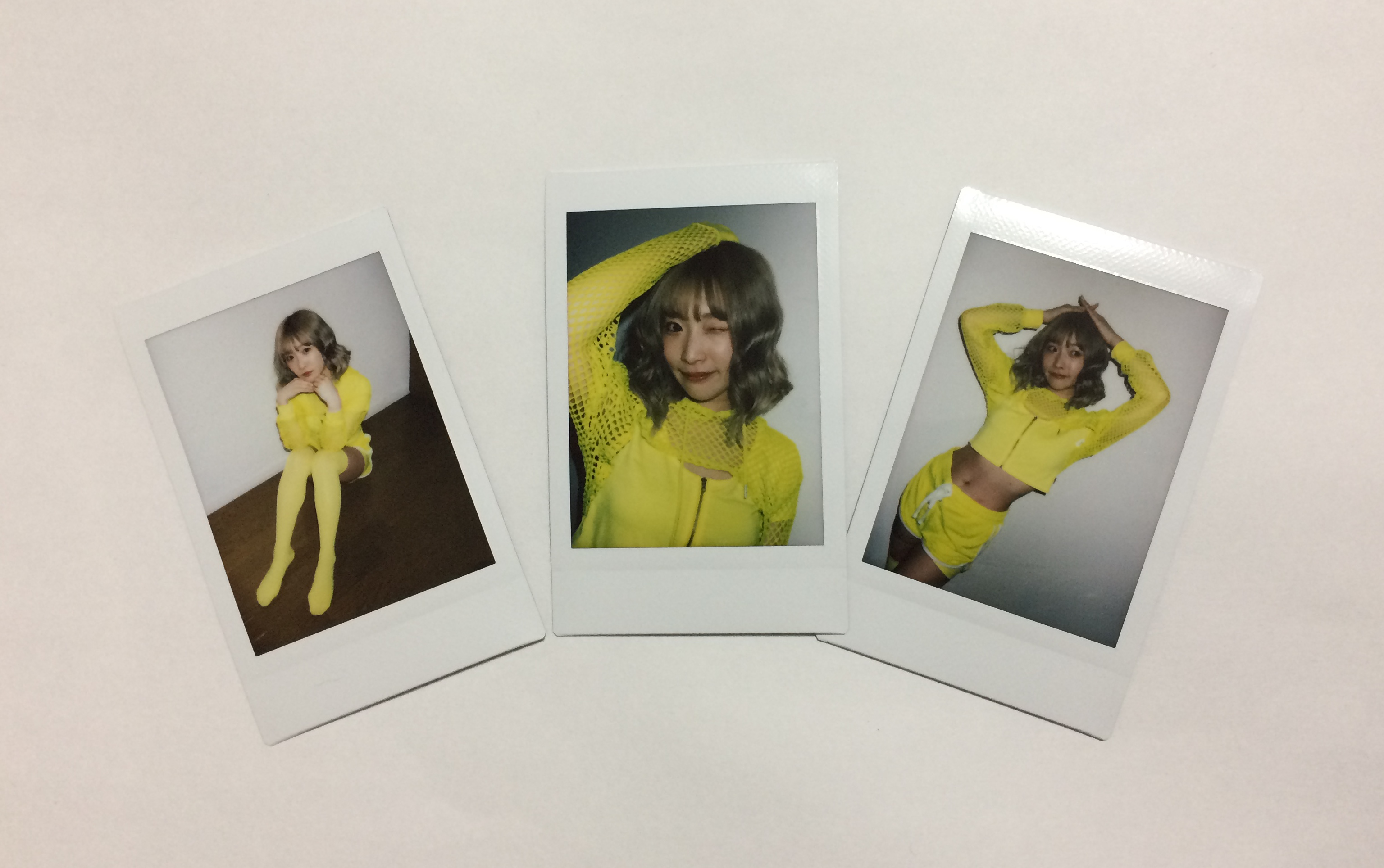 SZWARC- SELECTED YURI DECEMBER ONLINE CHEKI SESSION- SIGNED CHEKI ...